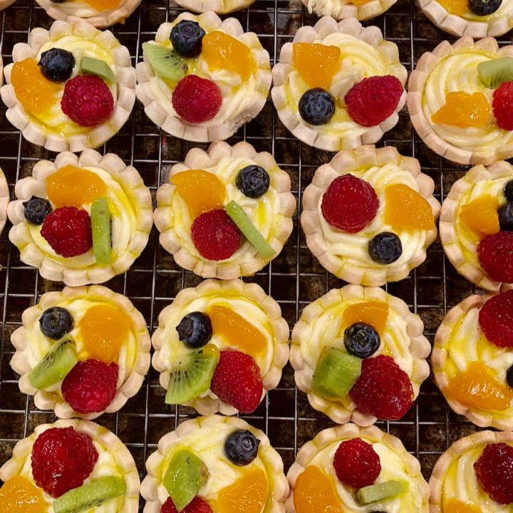 Easy to make Fruit Tart - From Czech to USA
